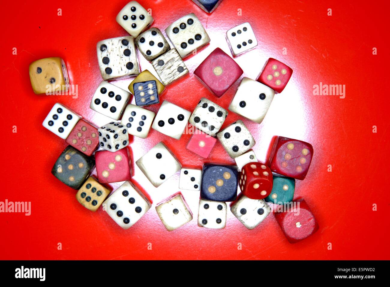 Dies does hi-res stock photography and images - Alamy