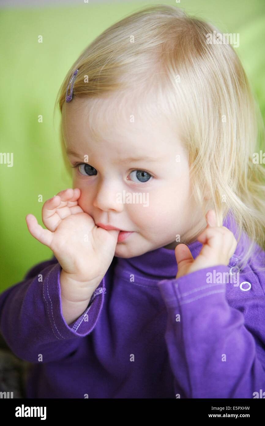 18 month girl sucking thumb hi-res stock photography and images - Alamy