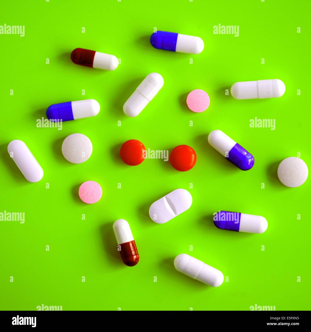 Assorted pills hi-res stock photography and images - Alamy