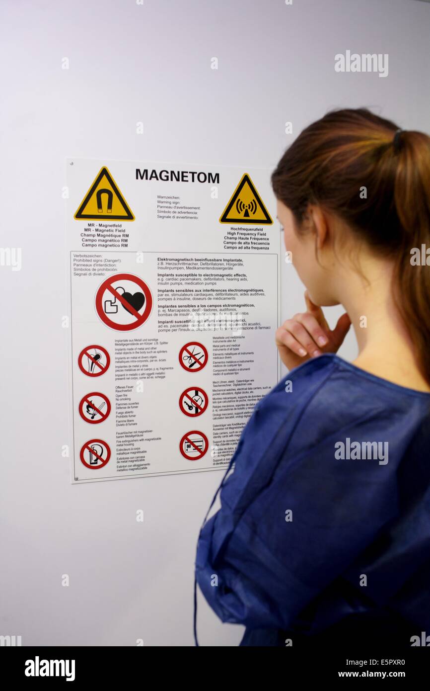 Radiology sign hospital hi-res stock photography and images - Alamy