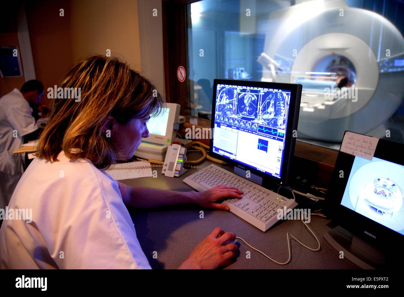 First mri scan hi-res stock photography and images - Alamy