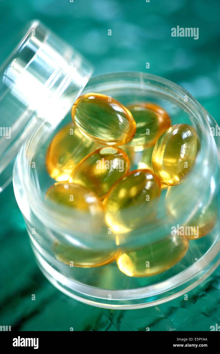 Fish oil capsules Stock Photo - Alamy