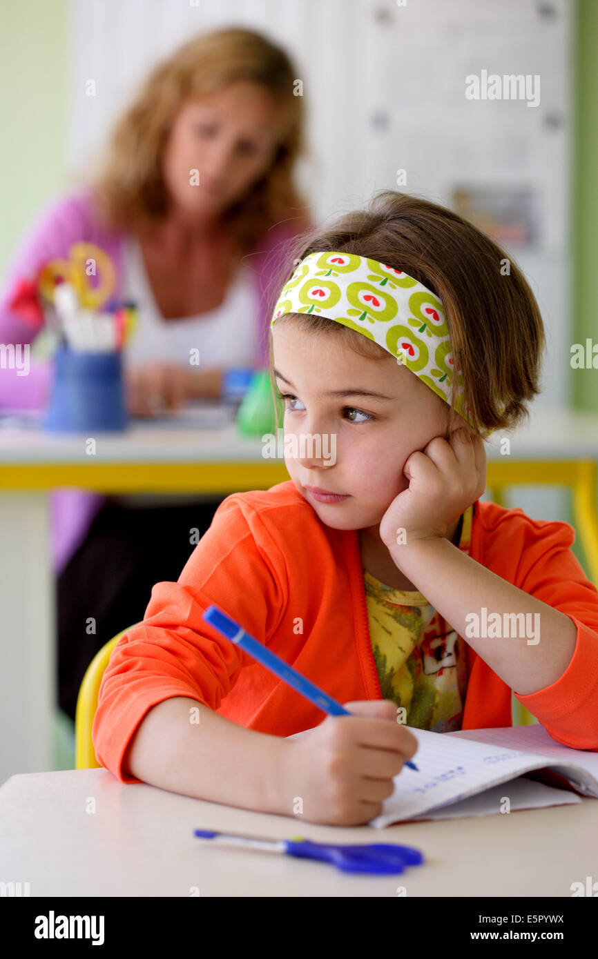 6 year old girl at school Stock Photo - Alamy