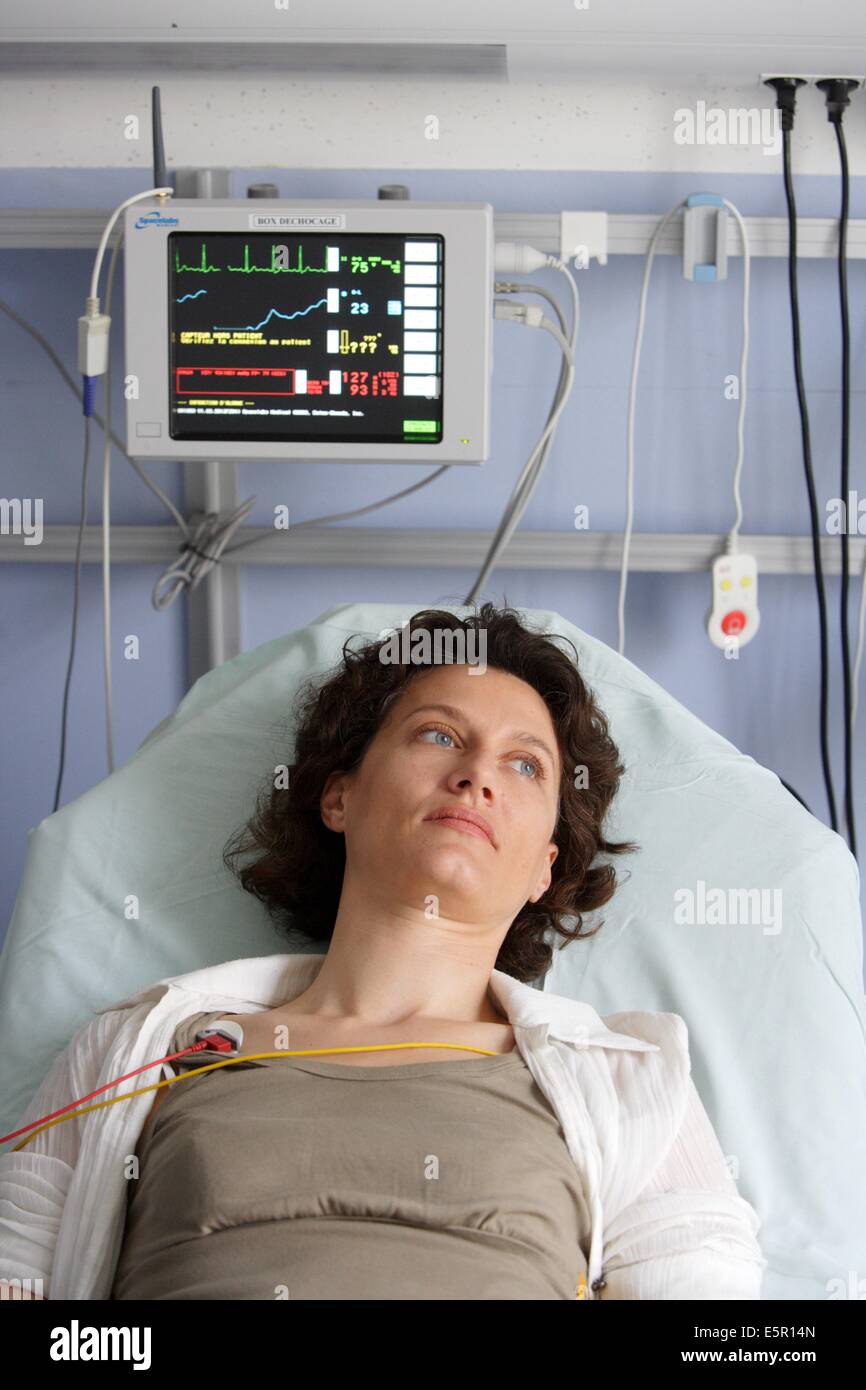 Patient in observation at emergency department Stock Photo - Alamy