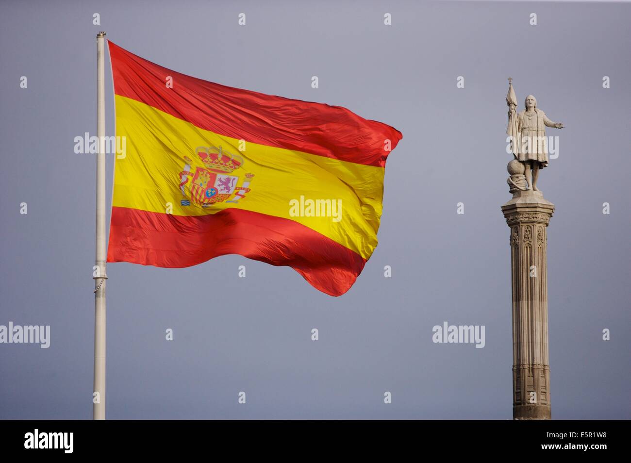 Spanish flag and monument to Christopher Columbus, Madrid, Spain Stock ...
