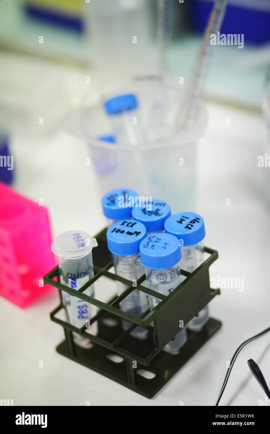 Research laboratory equipment Stock Photo - Alamy