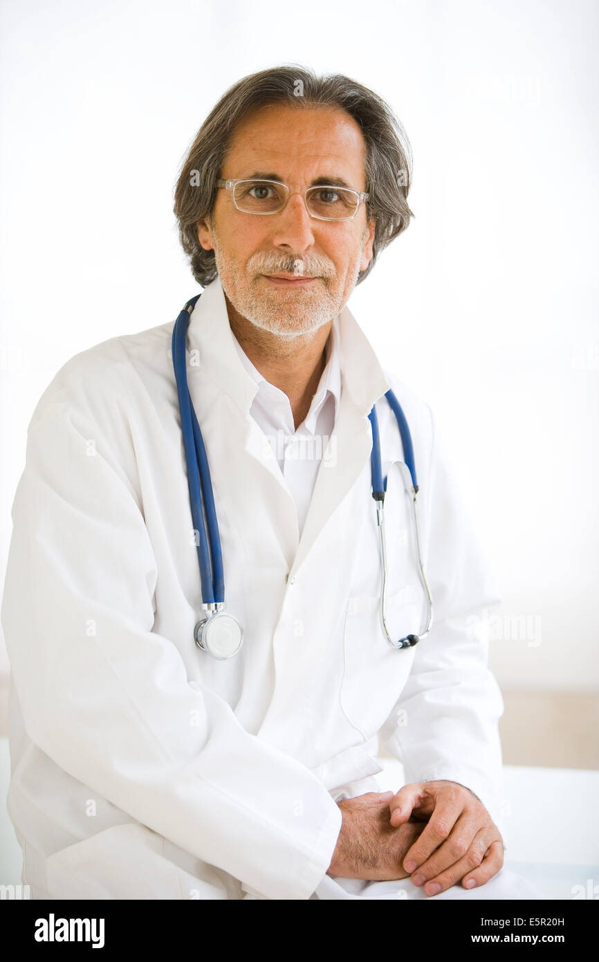 Portrait of a doctor Stock Photo - Alamy