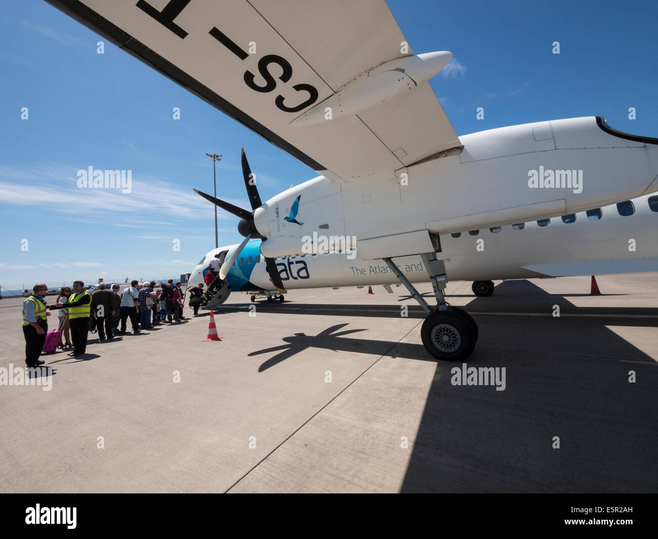 SATA Airlines Bombardier Q400 at Madeira airport Stock Photo - Alamy