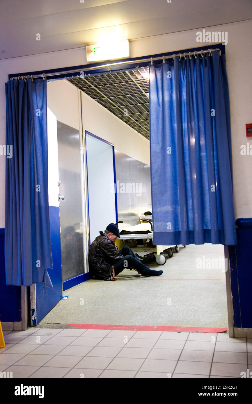 Homeless hospital patient poverty hi-res stock photography and images ...