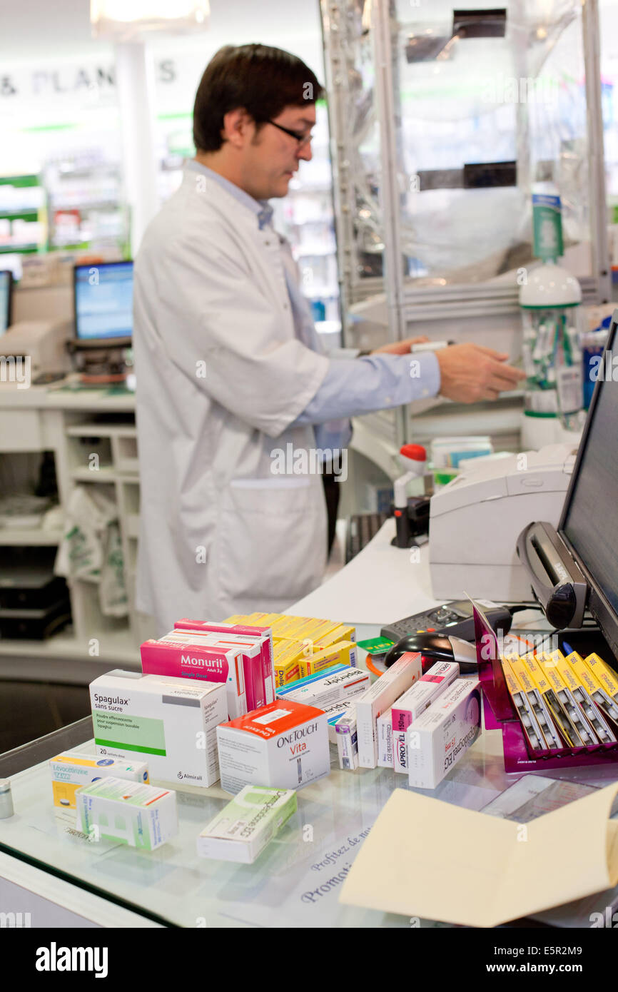 Generic prescription drugs hi-res stock photography and images - Alamy