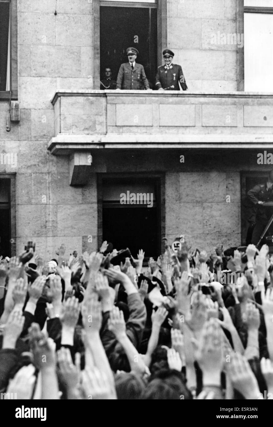 Hitler and goering balcony Black and White Stock Photos & Images - Alamy