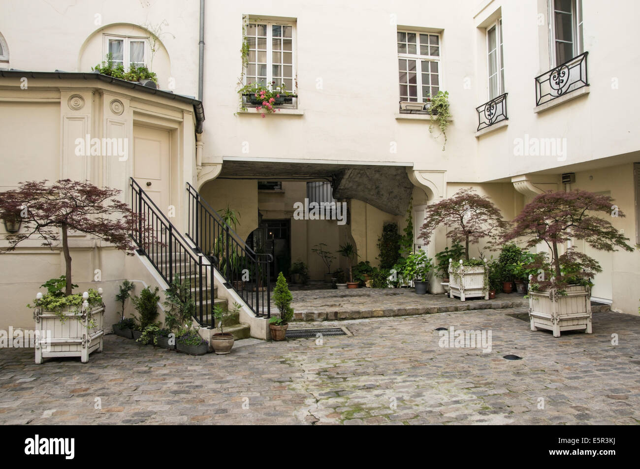 Courtyard in residential building, Paris, France Stock Photo - Alamy