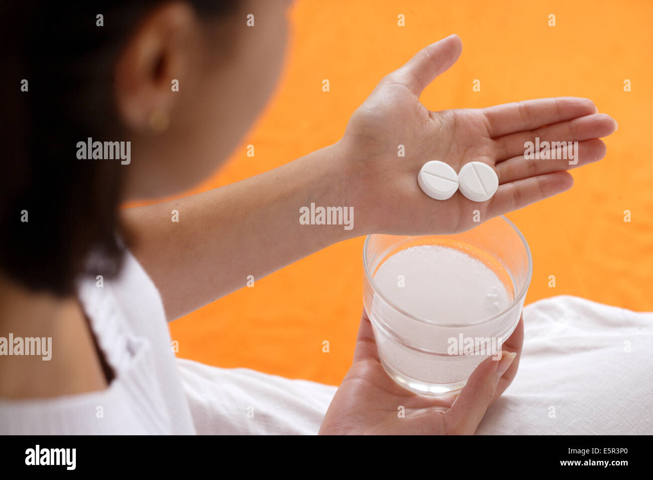 Pain reliever aspirin hi-res stock photography and images - Alamy