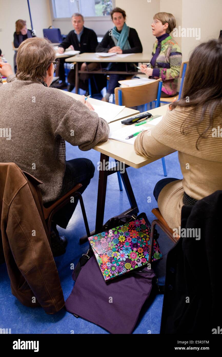 Doctors being supervised work for a university degree in Medical ...
