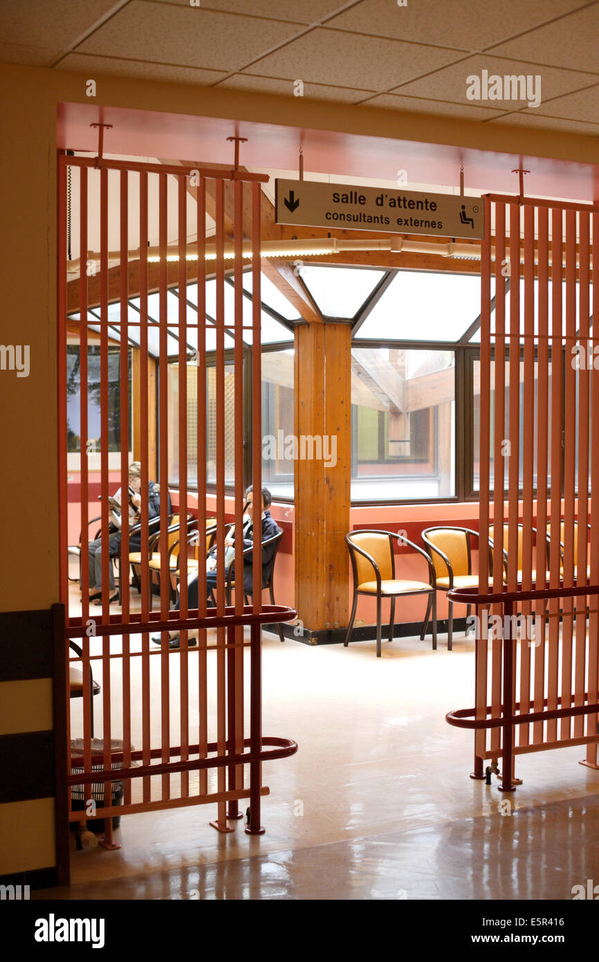 Waiting room for the outpatient consultations. Limoges hospital Stock ...