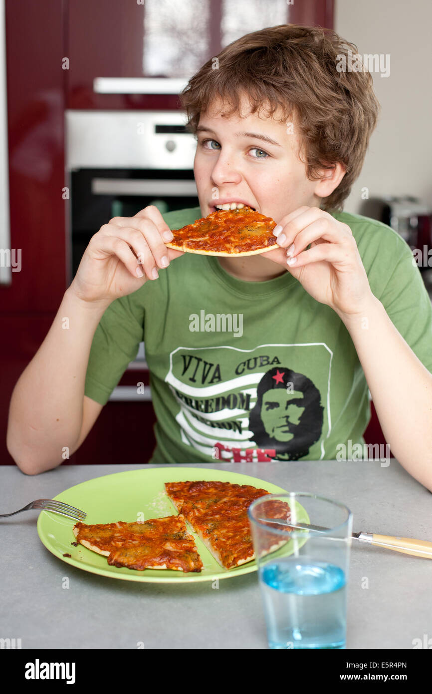 Eating fast food and inside hi-res stock photography and images - Alamy