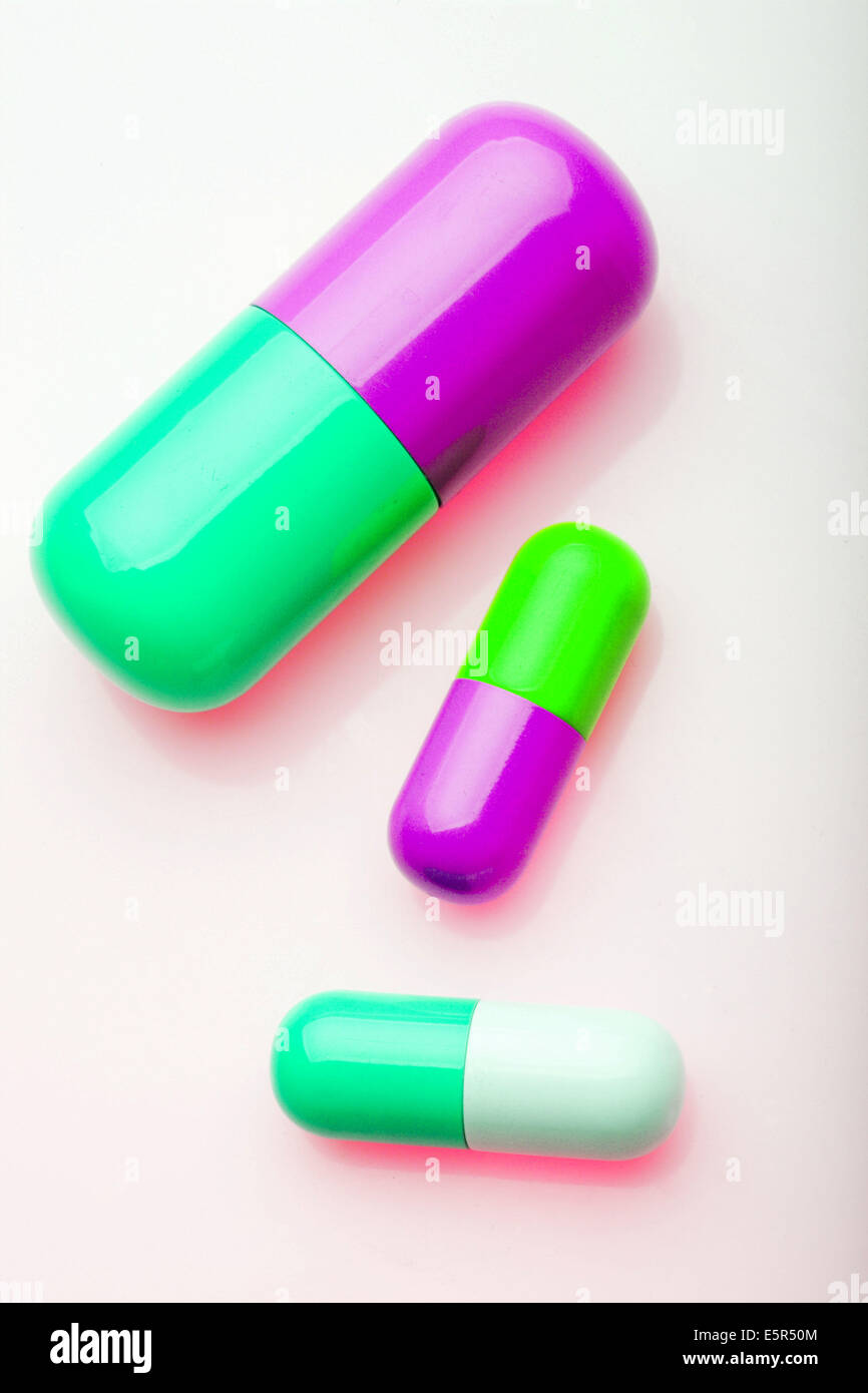 Loose capsule hi-res stock photography and images - Alamy