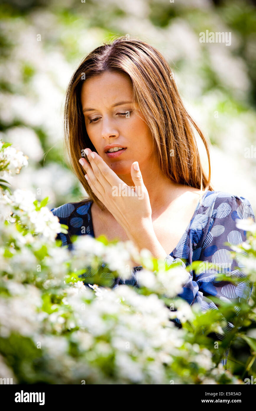 Woman suffering from allergic rhinitis Stock Photo - Alamy