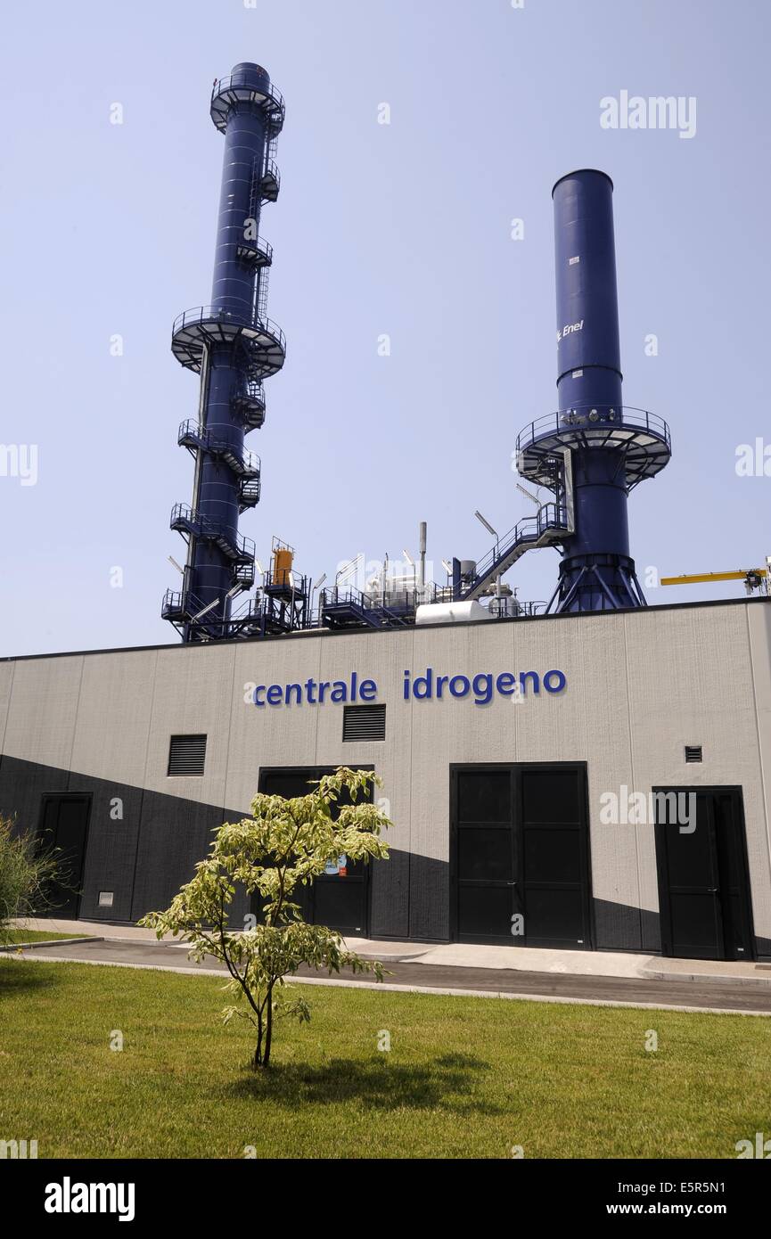 Fusina (Venezia, Italy) electric power station ENEL Palladio powered by ...