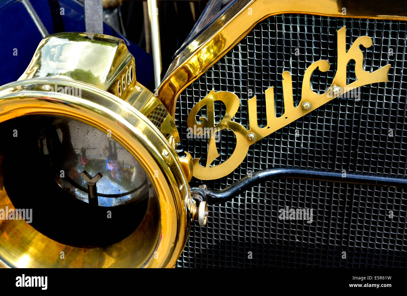 1910 vintage Buick car. Detail of front grill and headlamp Stock Photo ...