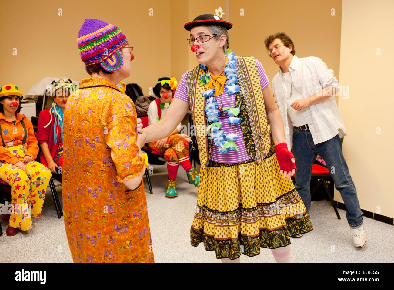 Hospital clowns association hi-res stock photography and images - Alamy