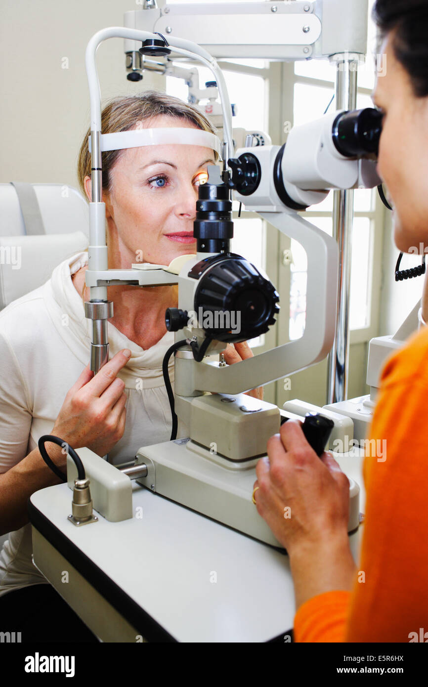 Fundus of the eye hi-res stock photography and images - Alamy