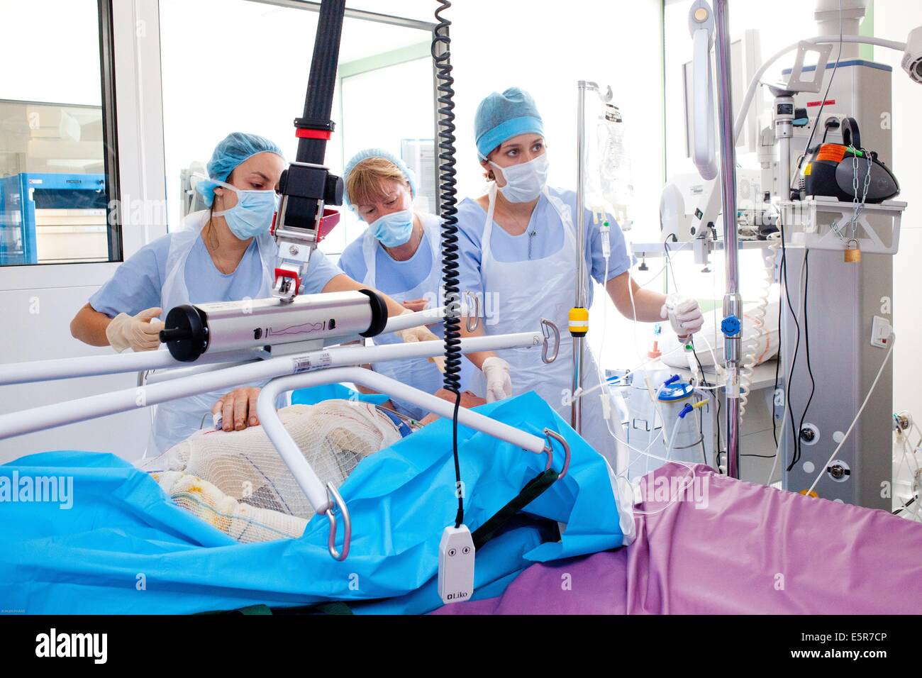 Burn Unit High Resolution Stock Photography and Images - Alamy