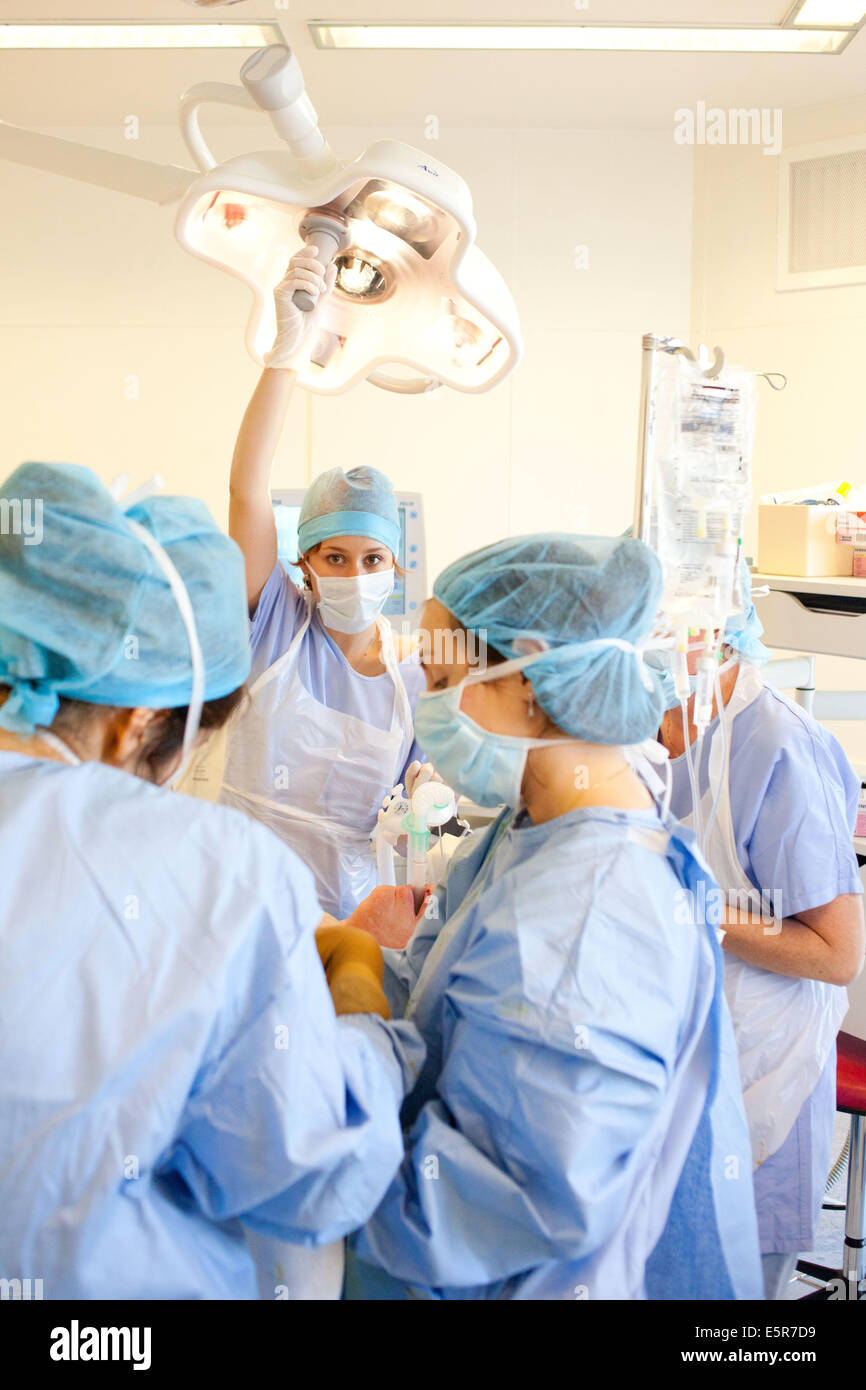 Burn injury hospital hi-res stock photography and images - Alamy