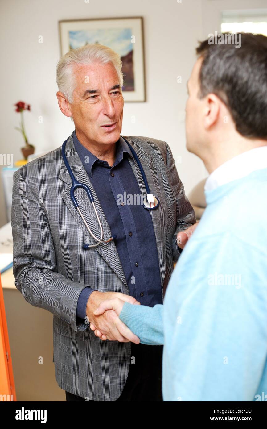 Medical representative hi-res stock photography and images - Alamy