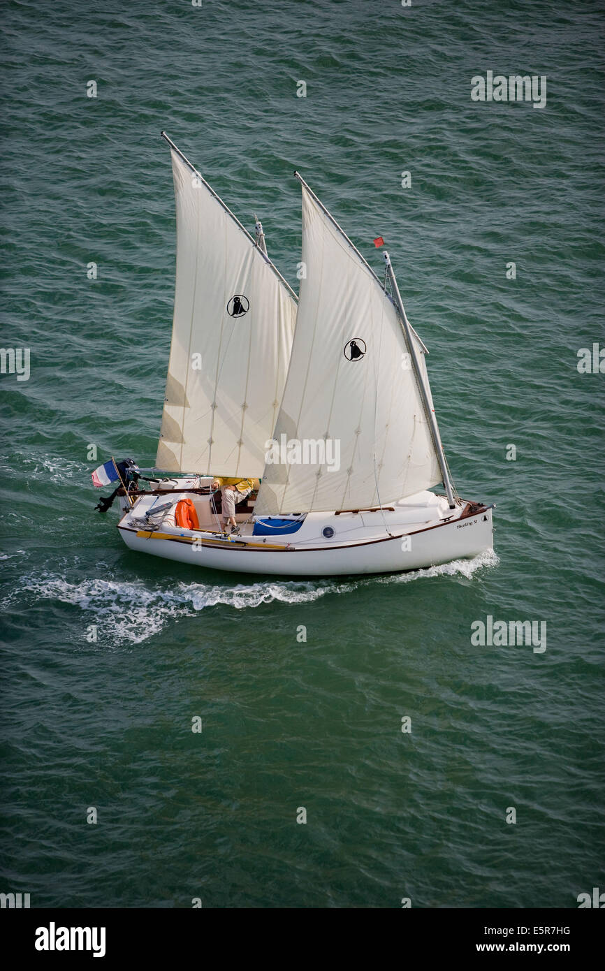 Sailboat reportage hi-res stock photography and images - Alamy