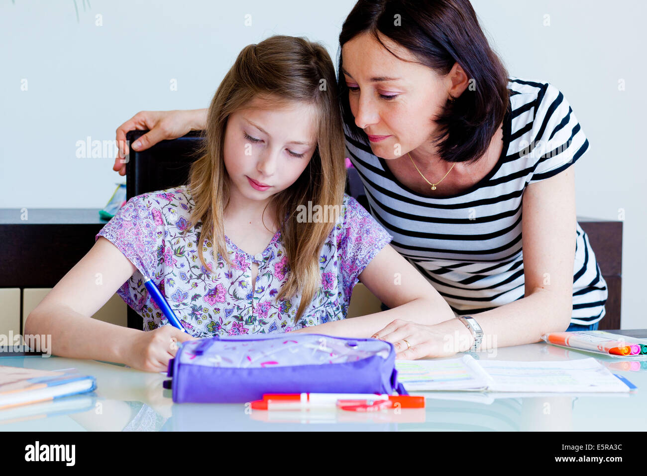 11 year old girl thinking hi-res stock photography and images - Alamy