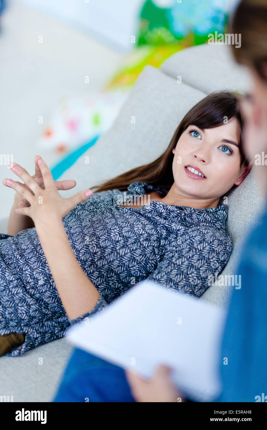 Woman in psychoanalysis session Stock Photo - Alamy