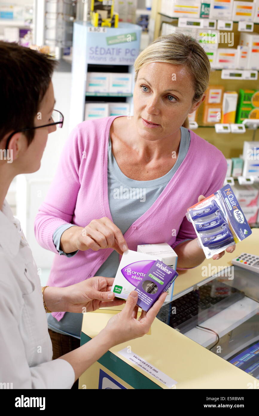 Inhalers and pharmacist hi-res stock photography and images - Alamy