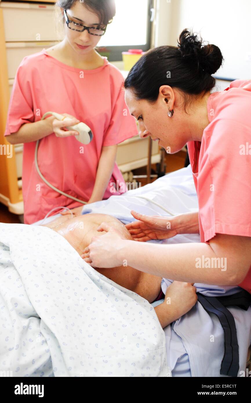 Foetal position hi-res stock photography and images - Alamy