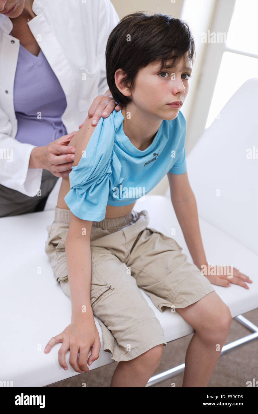 Dermatology consultation child hi-res stock photography and images - Alamy