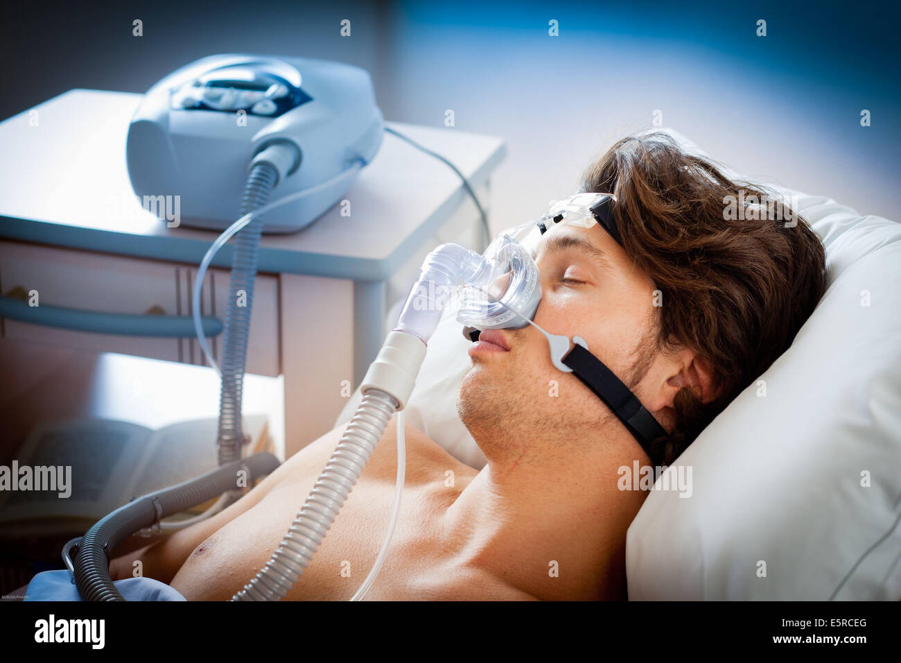 Treatment of sleep apnea and snoring : patient suffering from ...