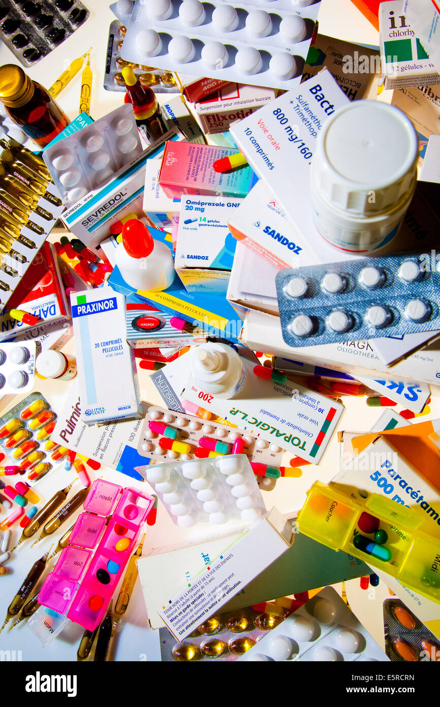 Medication recycling hi-res stock photography and images - Alamy