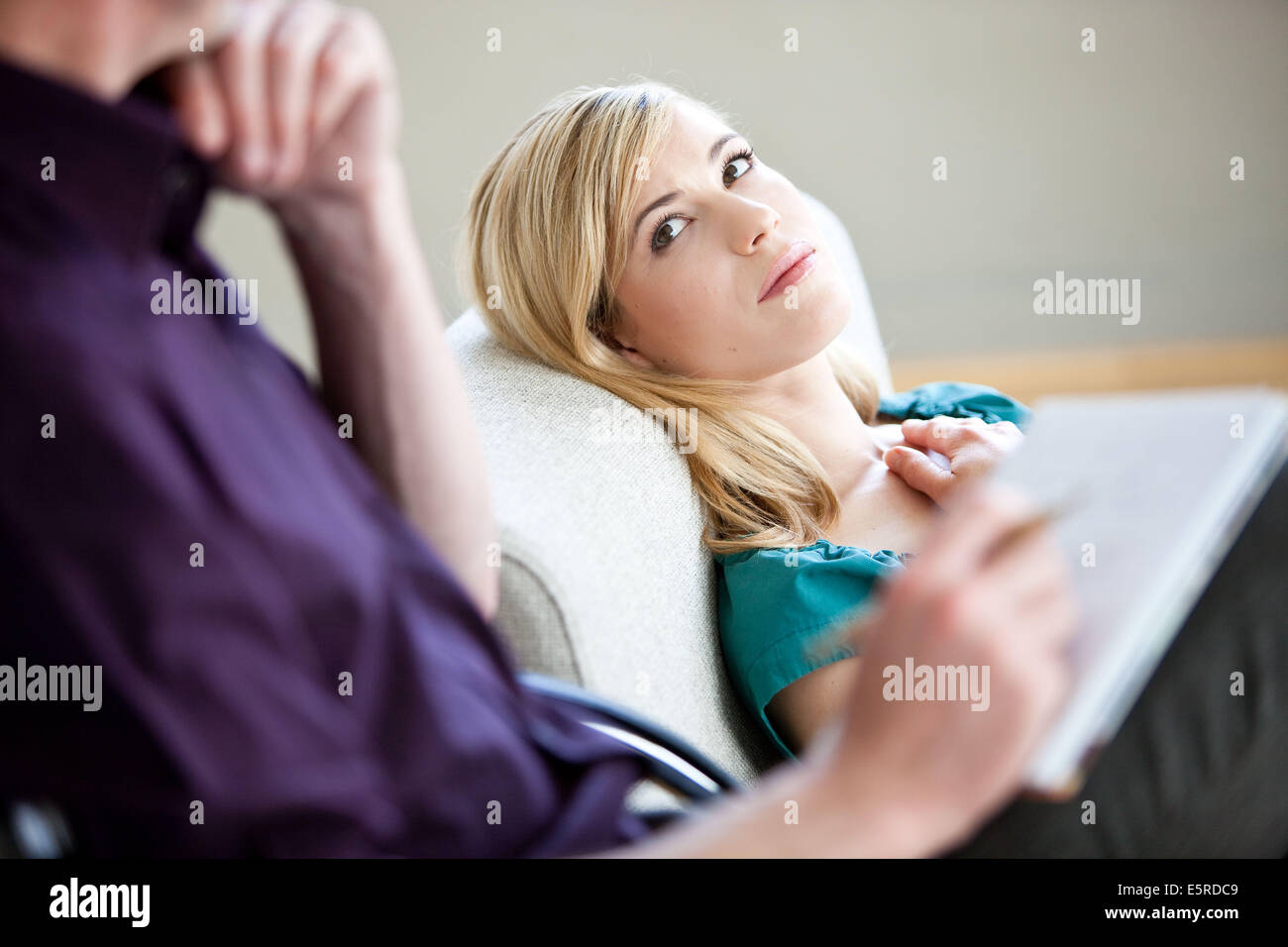 Woman in psychoanalysis session Stock Photo - Alamy