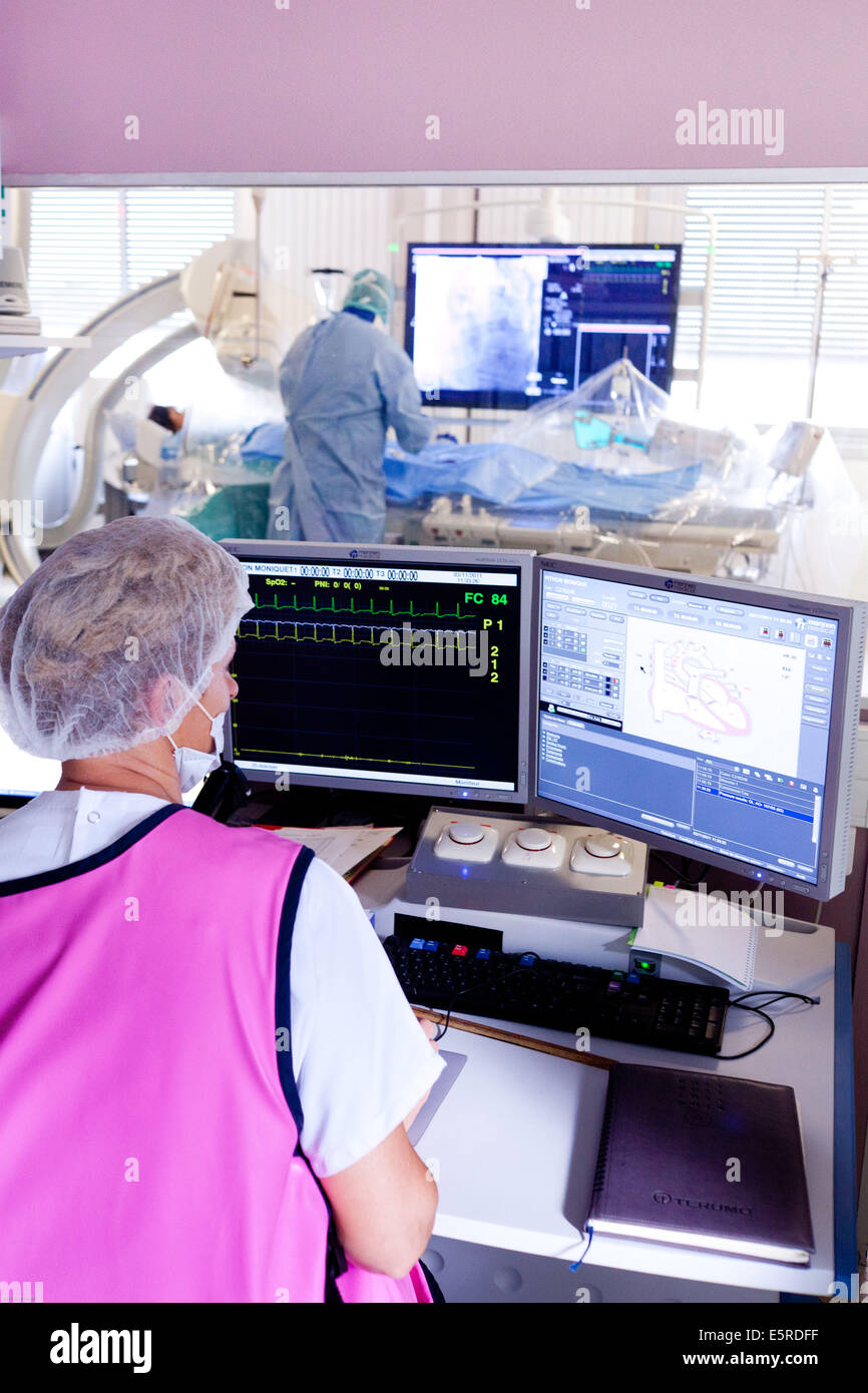 Interventional angiography hi-res stock photography and images - Alamy