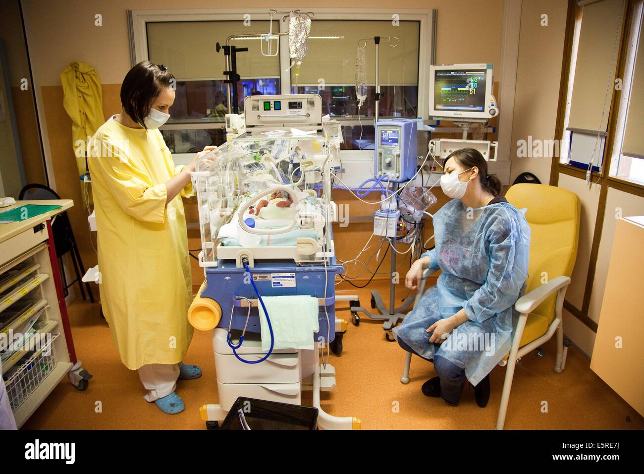 Premature newborn baby placed under respiratory assistance, Neonatalogy ...