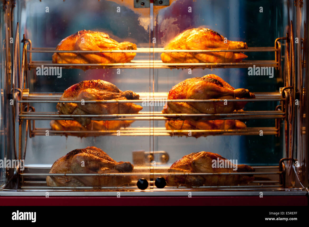 Rosted chicken hi-res stock photography and images - Alamy