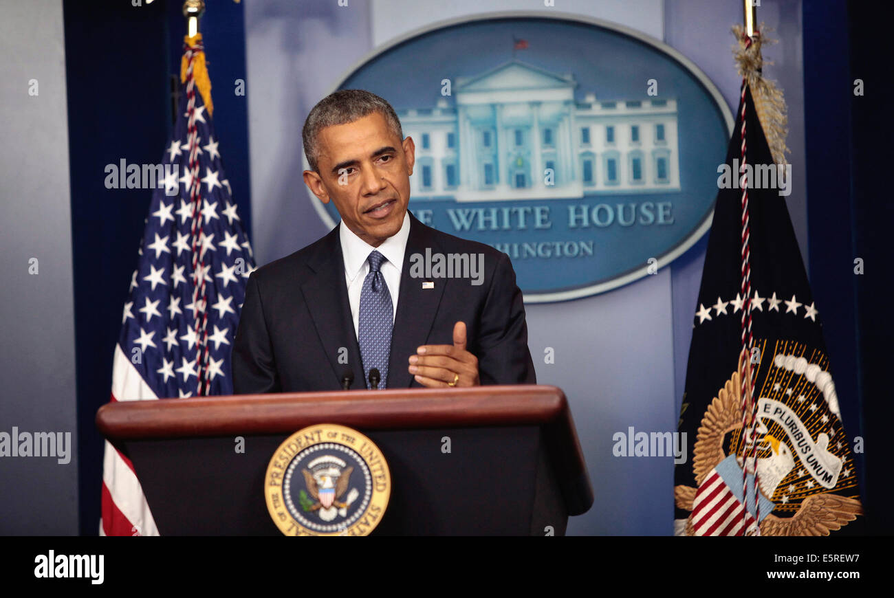 United States President Barack Obama makes a statement at the daily ...