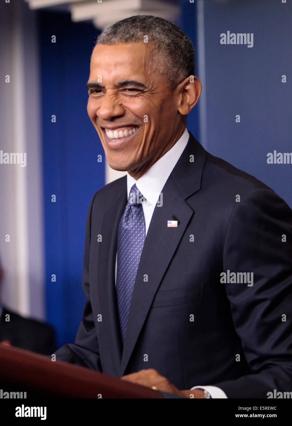 United States President Barack Obama makes a statement at the daily ...
