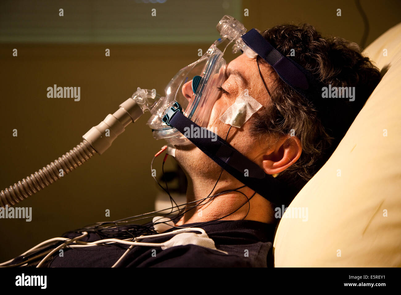 Cpap device sleep apnea hi-res stock photography and images - Alamy