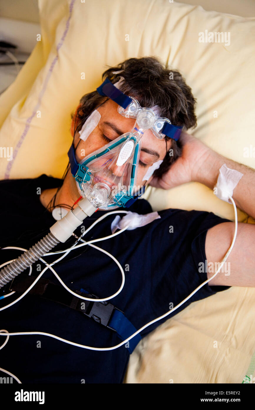Patient suffering from Obstructive Sleep Apnea Syndrome (OSAS ...