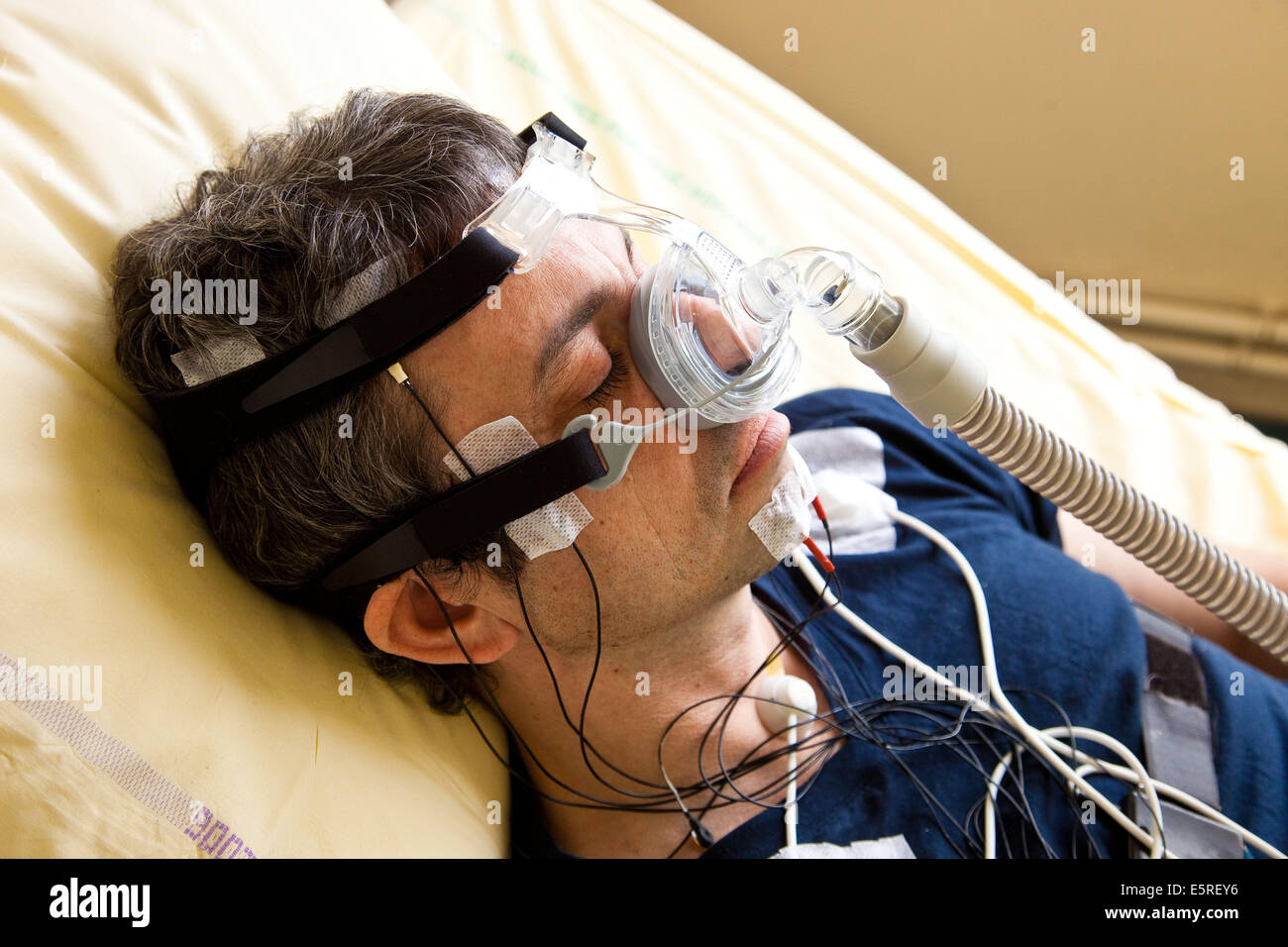 Cpap device sleep apnea hi-res stock photography and images - Alamy