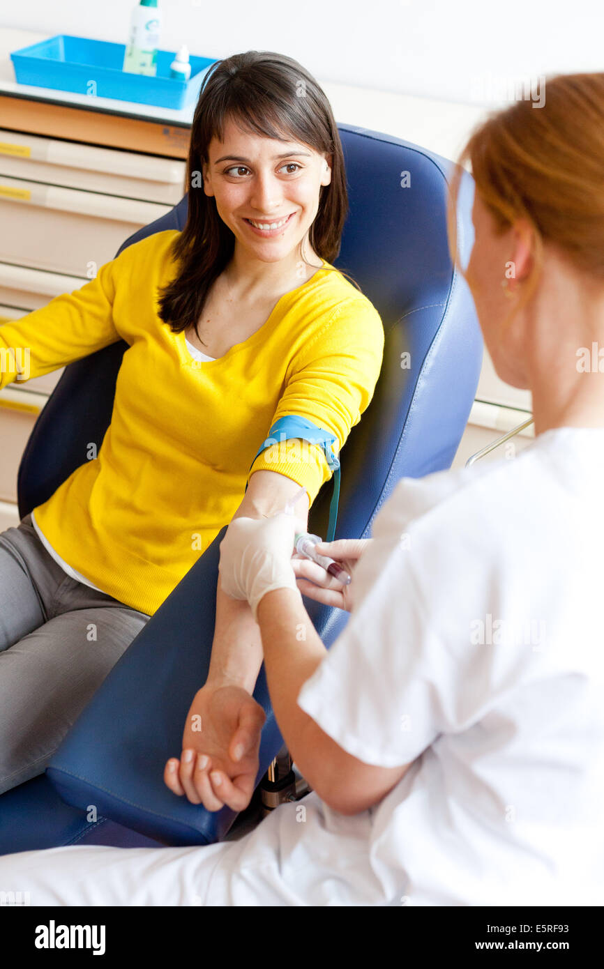 Woman sampling hi-res stock photography and images - Alamy