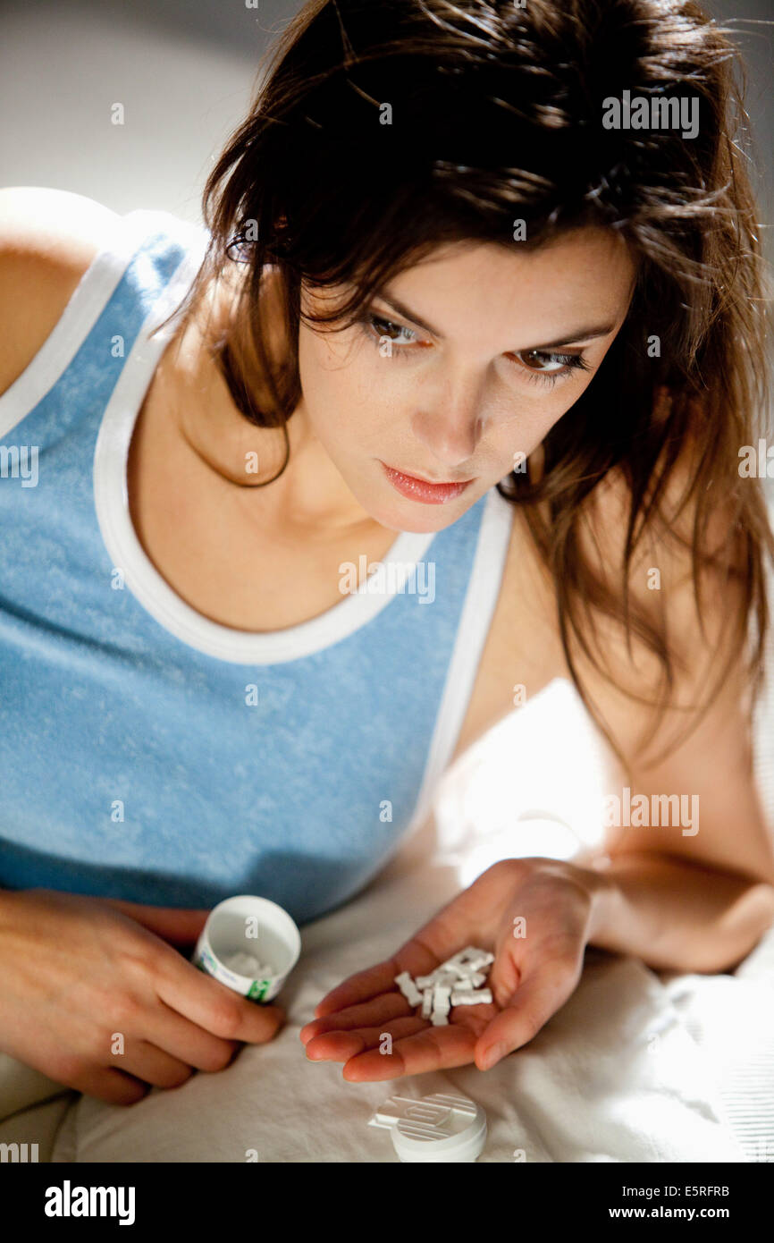 Tranquilizer hi-res stock photography and images - Alamy