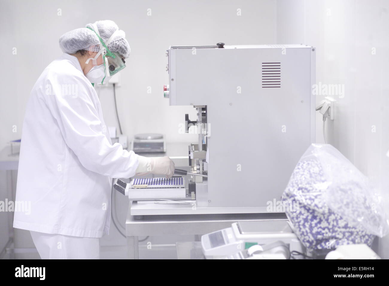 Agence Generale des Equipements et Produits de Sante (AGEPS) Production ...