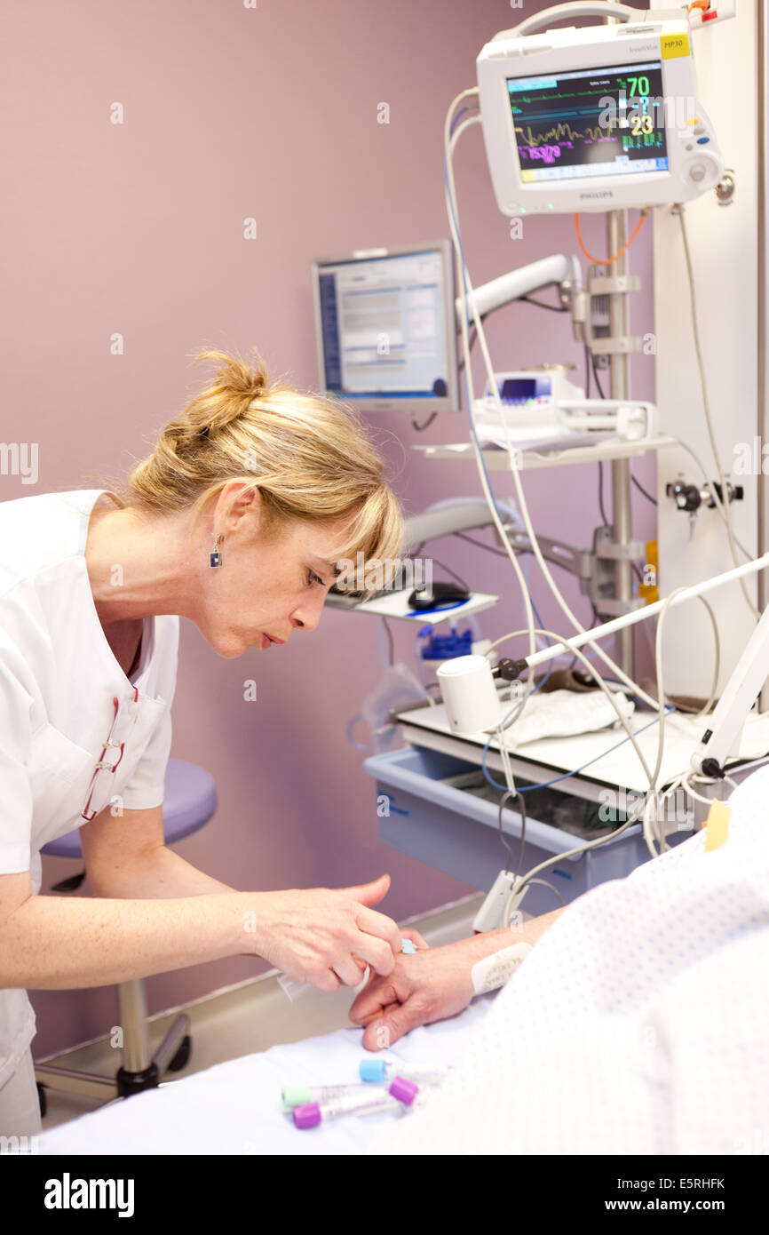 Blood sampling hi-res stock photography and images - Alamy